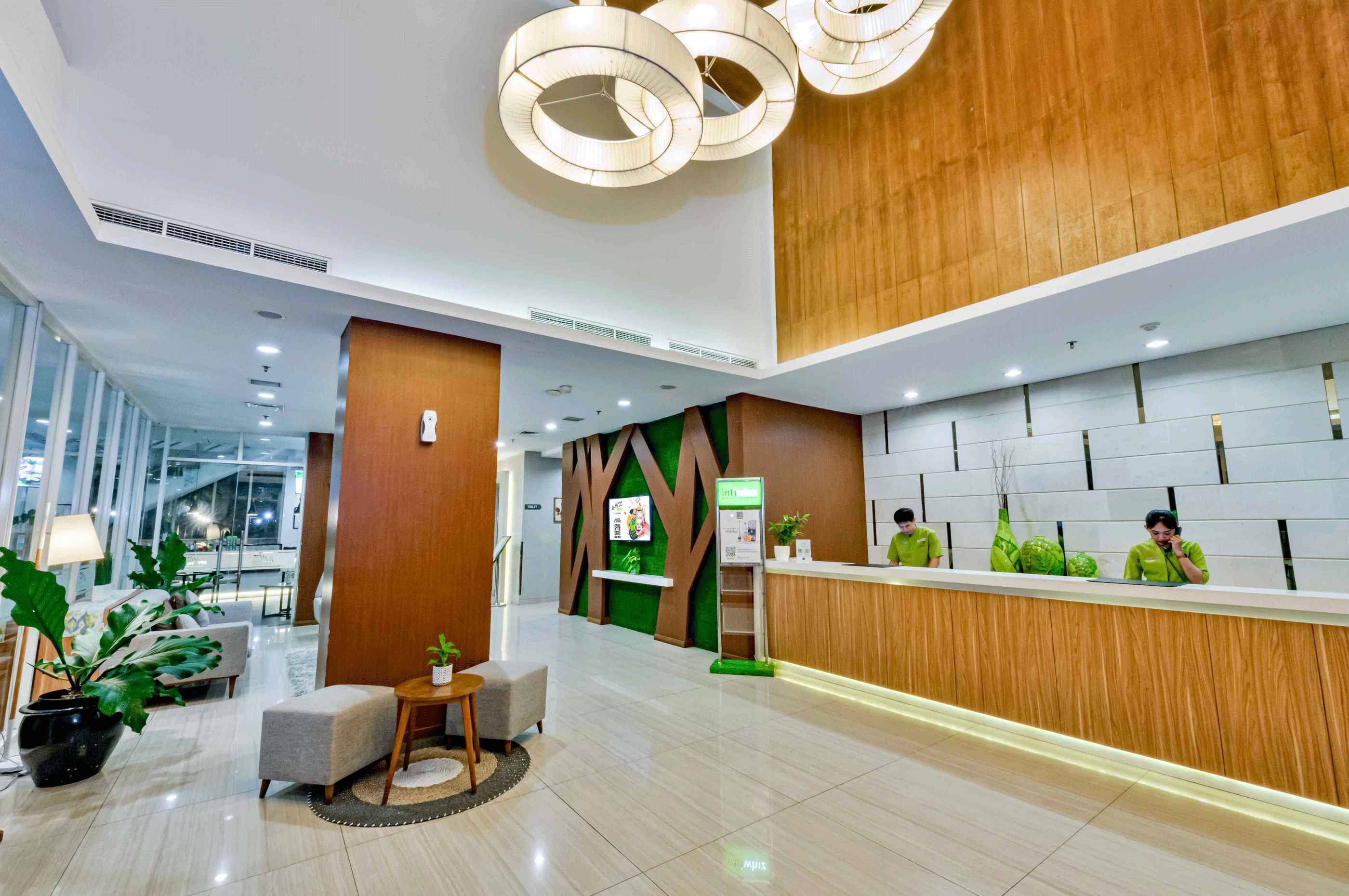 Home - Whiz Prime Hotel Bogor by Intiwhiz International